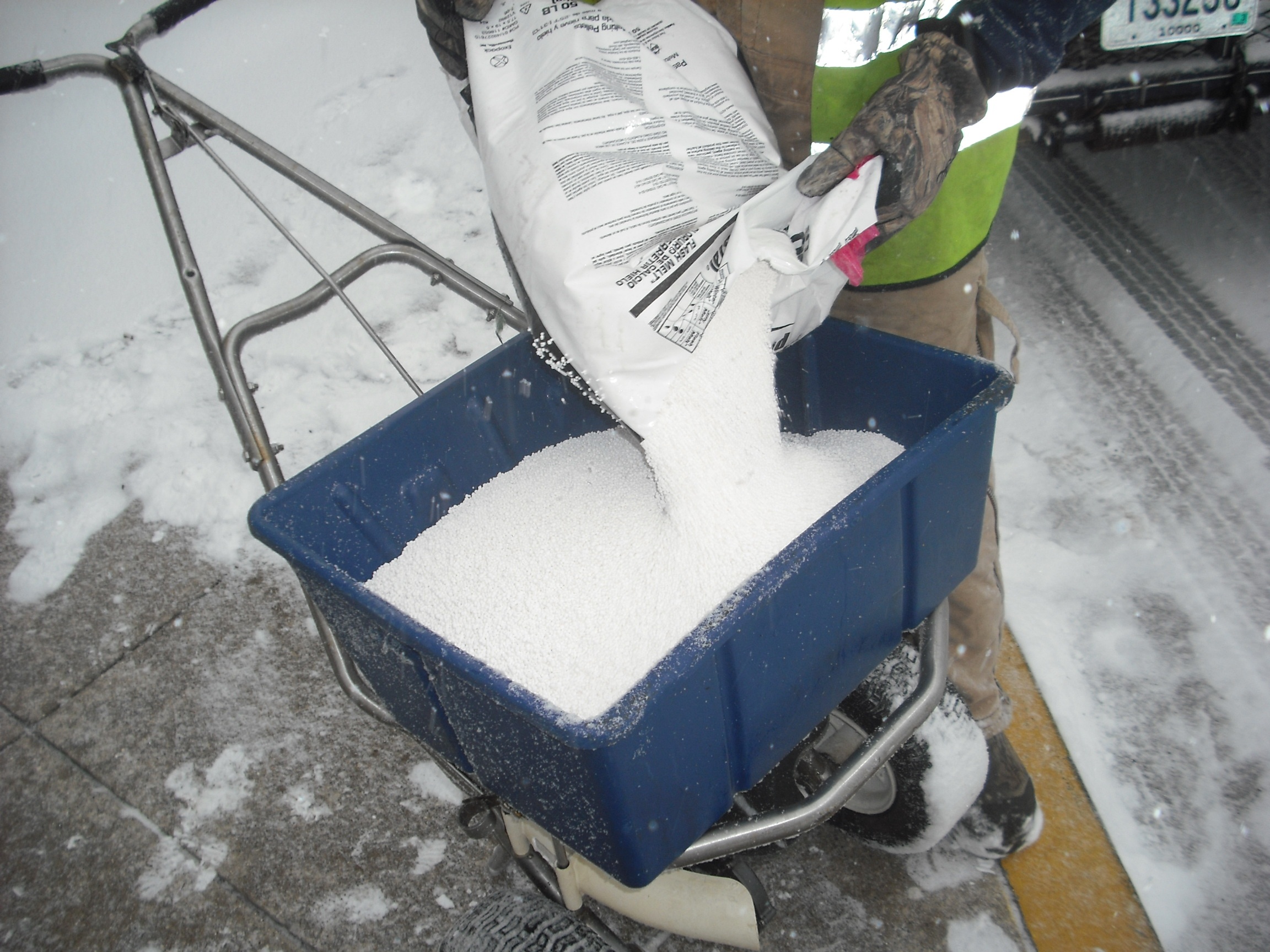 The 5 Best Ice Melt Agents To Use This Winter